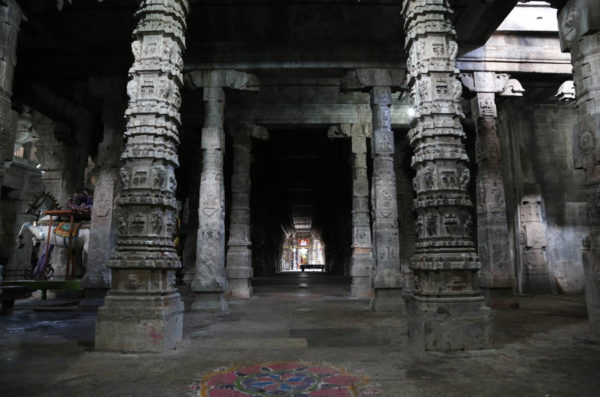 Ekambareswarar Temple : Pancha Bhoota Sthalam